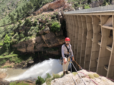 Wyoming: Vibrating Wire Technology for Dam Monitoring: Monitor rock...