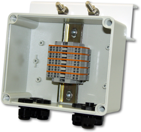 HUB-SDM5: 5-Channel Hub for SDM Peripherals